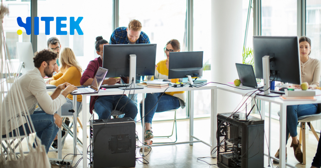 웹 기업 및 솔루션 현황: 디지털 혁신을 이끄는 주요 플레이어 - Hitek Software